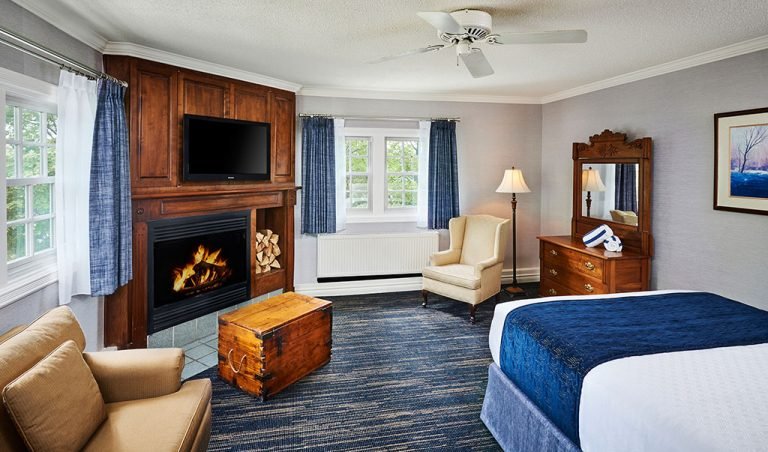 Haliburton Country Inn Accommodations for Couples